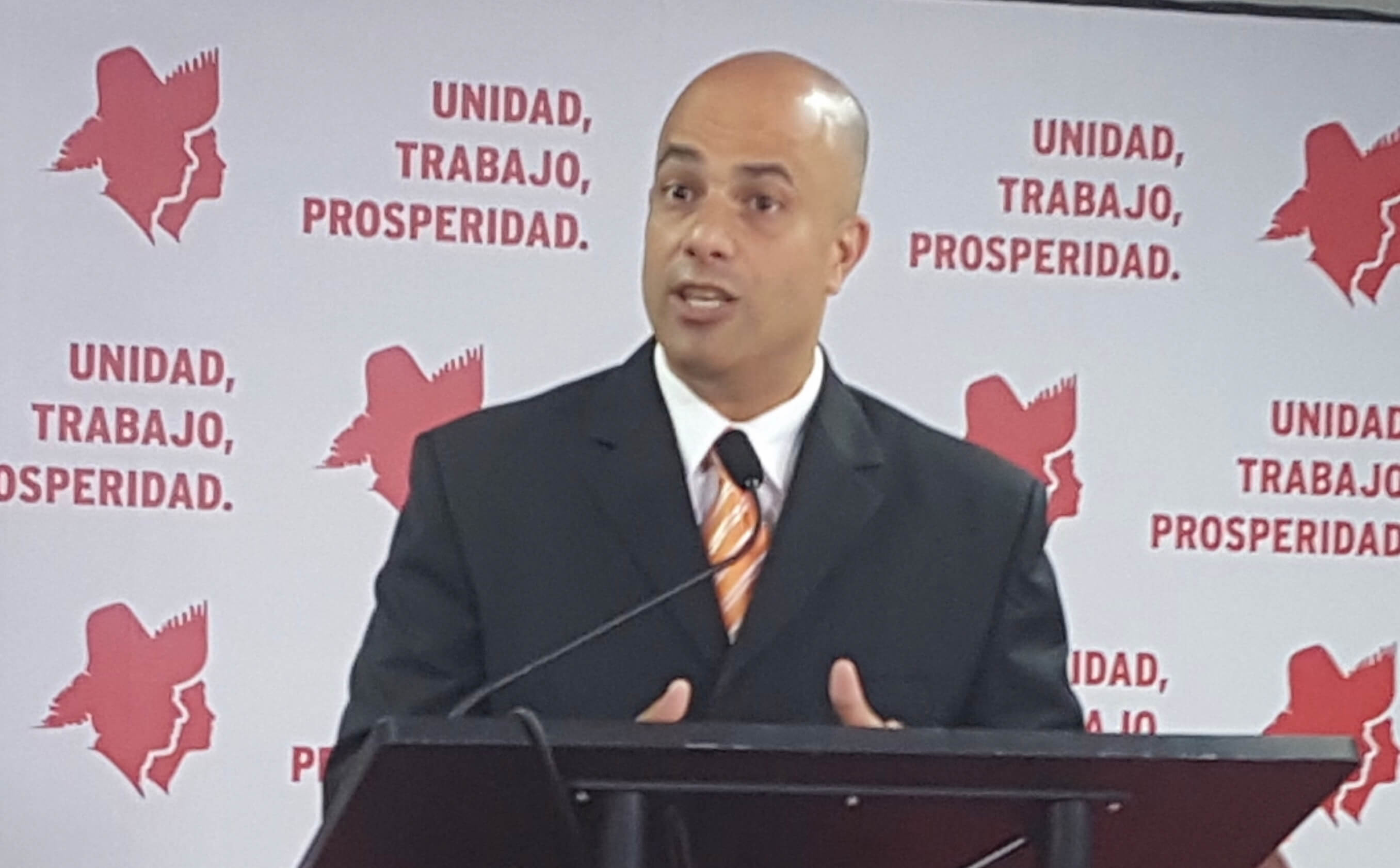 Populares envían su apoyo de recuperación a Héctor Ferrer